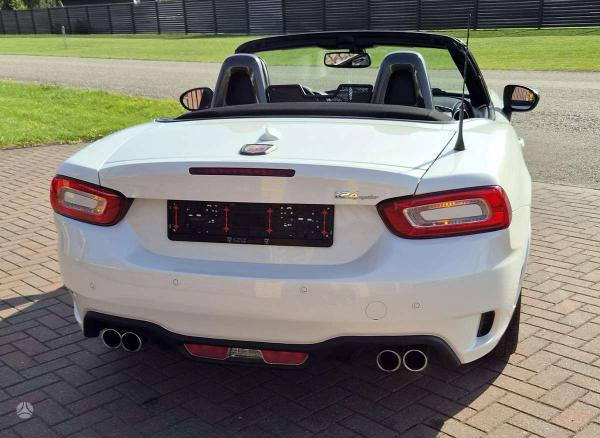 White Fiat 124 2017 in Siauliai, with an engine capacity of 1.40 L and mileage of 57 thousand km for 24900 €, photo 9 on AUTOMOTO.COM.LV