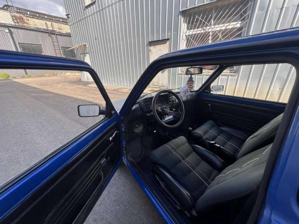 Fiat 126 2000 in Vilnius on AUTOMOTO.COM.LV Blue Fiat 126 2000 in Vilnius, with an engine capacity of 0.65 L and mileage of 91 thousand km for 4300 €, photo 9 on AUTOMOTO.COM.LV