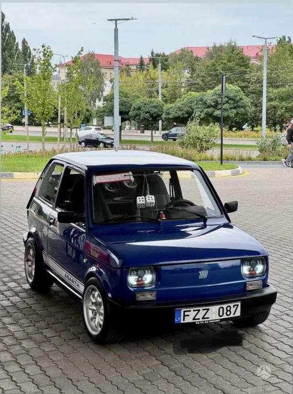 Fiat 126 2000 Viļņa vietnē Zils Fiat 126 2000 Viļņa, ar dzinēja tilpumu 0.65 L un nobraukumu 91 tūkst. km par 4300 €, foto 1 vietnē AUTOMOTO.COM.LV
