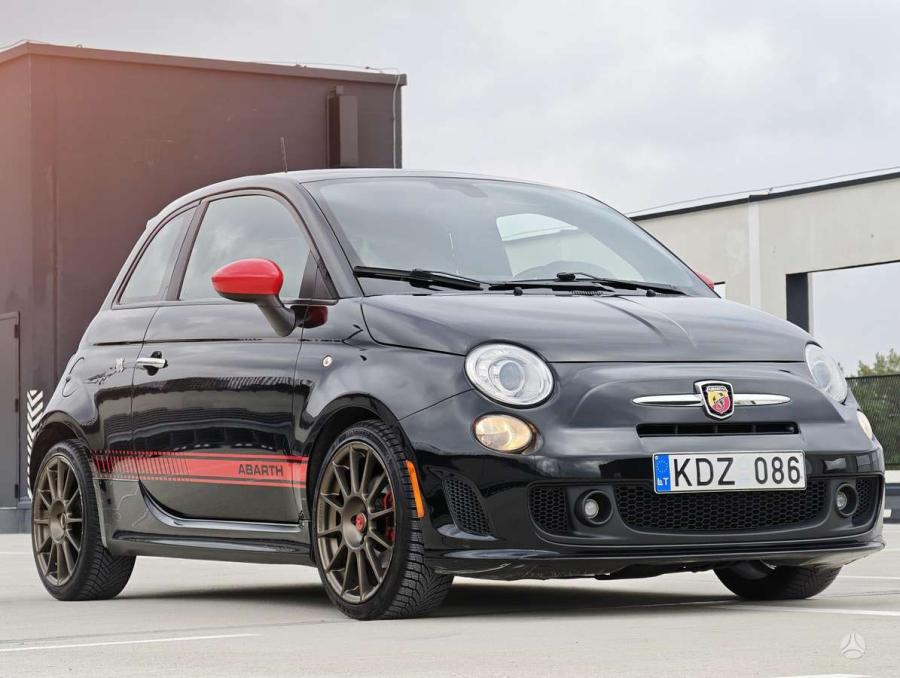 Черный Фиат 500 Abarth 2017 в Вильнюс, объемом двигателя 1.37 л и пробегом 61 тыс. км за 10500 €, фото 6 на AUTOMOTO.COM.LV