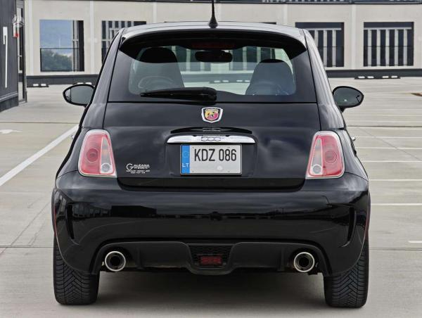 Черный Фиат 500 Abarth 2017 в Вильнюс, объемом двигателя 1.37 л и пробегом 61 тыс. км за 10500 €, фото 8 на AUTOMOTO.COM.LV