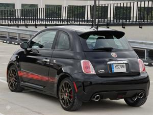 Черный Фиат 500 Abarth 2017 в Вильнюс, объемом двигателя 1.37 л и пробегом 61 тыс. км за 10500 €, фото 9 на AUTOMOTO.COM.LV