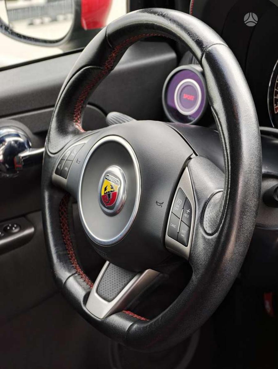 Черный Фиат 500 Abarth 2017 в Вильнюс, объемом двигателя 1.37 л и пробегом 61 тыс. км за 10500 €, фото 18 на AUTOMOTO.COM.LV