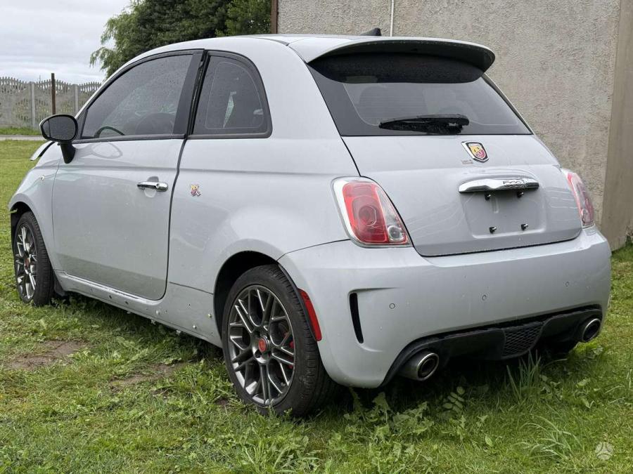 Pelēks Fiat 500 Abarth 2017 Klaipėda, ar dzinēja tilpumu 1.40 L un nobraukumu 66 tūkst. km par 3500 €, foto 1 vietnē AUTOMOTO.COM.LV