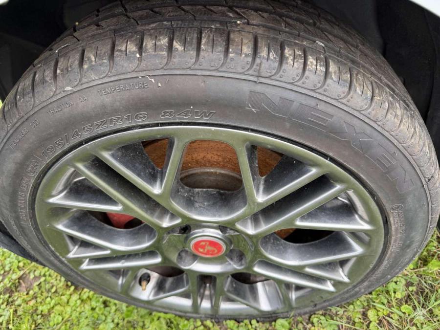 Pelēks Fiat 500 Abarth 2017 Klaipėda, ar dzinēja tilpumu 1.40 L un nobraukumu 66 tūkst. km par 3500 €, foto 12 vietnē AUTOMOTO.COM.LV