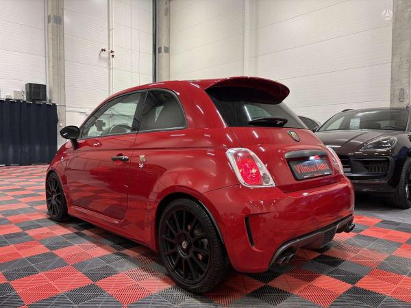 Красный Фиат 500 Abarth 2016 в Вильнюс, объемом двигателя 1.37 л и пробегом 189 тыс. км за 10650 €, фото 6 на AUTOMOTO.COM.LV