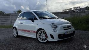 Balts Fiat 500 Abarth 2013 Kauņa, ar dzinēja tilpumu 1.40 L un nobraukumu 169 tūkst. km par 7200 €, foto  vietnē AUTOMOTO.COM.LV