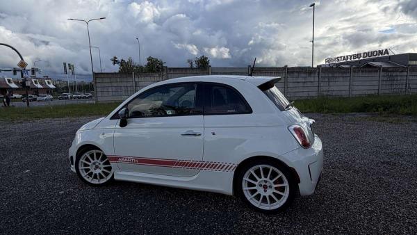 Balts Fiat 500 Abarth 2013 Kauņa, ar dzinēja tilpumu 1.40 L un nobraukumu 169 tūkst. km par 7200 €, foto 3 vietnē AUTOMOTO.COM.LV