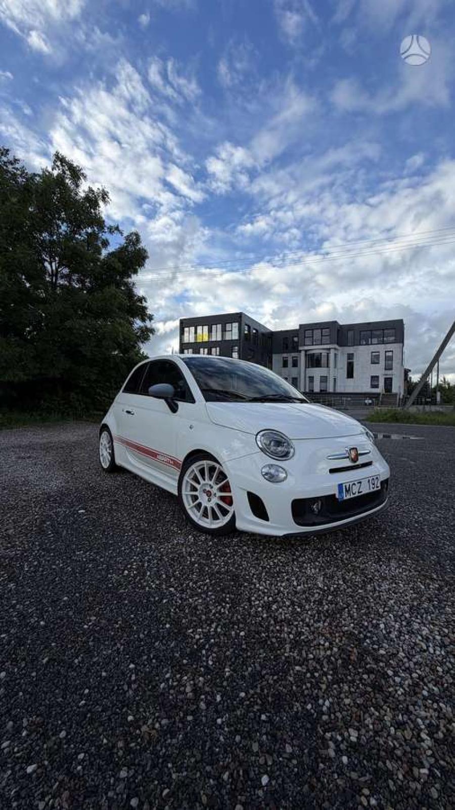 White Fiat 500 Abarth 2013 in Kaunas, with an engine capacity of 1.40 L and mileage of 169 thousand km for 7200 €, photo 6 on AUTOMOTO.COM.LV