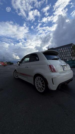 White Fiat 500 Abarth 2013 in Kaunas, with an engine capacity of 1.40 L and mileage of 169 thousand km for 7200 €, photo 8 on AUTOMOTO.COM.LV