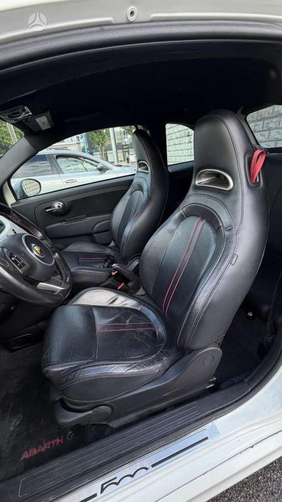 White Fiat 500 Abarth 2013 in Kaunas, with an engine capacity of 1.40 L and mileage of 169 thousand km for 7200 €, photo 11 on AUTOMOTO.COM.LV