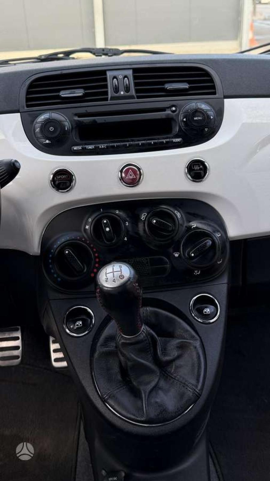 White Fiat 500 Abarth 2013 in Kaunas, with an engine capacity of 1.40 L and mileage of 169 thousand km for 7200 €, photo 16 on AUTOMOTO.COM.LV
