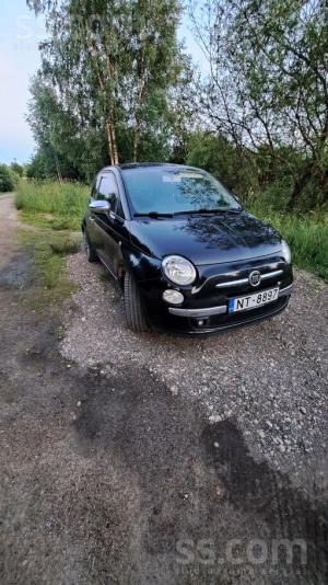 Melns Fiat 500 2008 Jēkabpils, ar dzinēja tilpumu 1.30 L un nobraukumu 282 tūkst. km par 2300 €, foto  vietnē AUTOMOTO.COM.LV