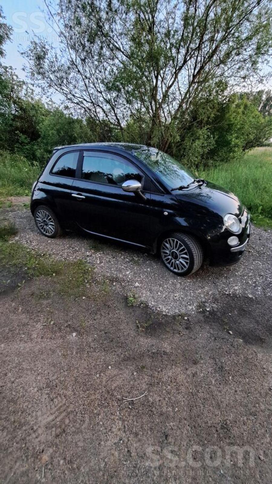 Melns Fiat 500 2008 Jēkabpils, ar dzinēja tilpumu 1.30 L un nobraukumu 282 tūkst. km par 2300 €, foto 3 vietnē AUTOMOTO.COM.LV