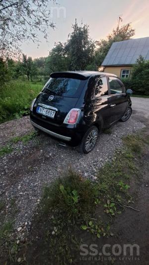 Melns Fiat 500 2008 Jēkabpils, ar dzinēja tilpumu 1.30 L un nobraukumu 282 tūkst. km par 2300 €, foto 4 vietnē AUTOMOTO.COM.LV