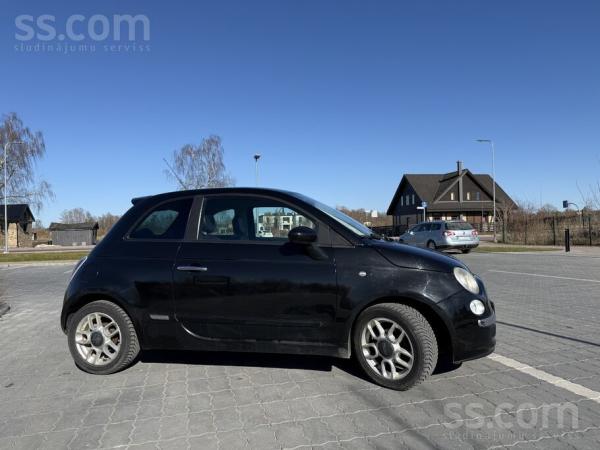 Melns Fiat 500 2008 Jelgava, ar dzinēja tilpumu 1.30 L un nobraukumu 126 tūkst. km par 2750 €, foto 3 vietnē AUTOMOTO.COM.LV