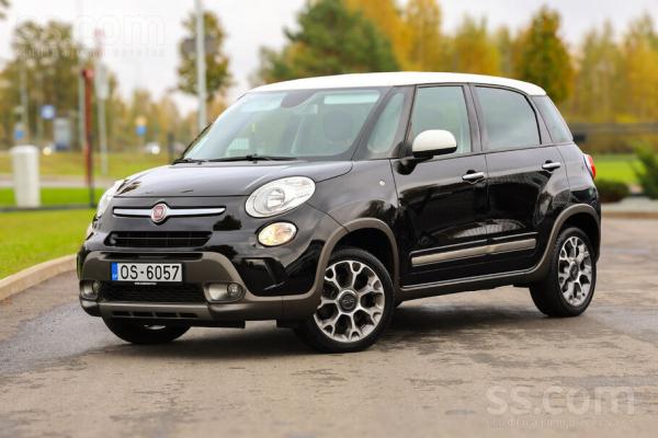 Black Fiat 500 2016 in Jelgava, with an engine capacity of 1.40 L and mileage of 122 thousand km for 7750 €, photo 1 on AUTOMOTO.COM.LV