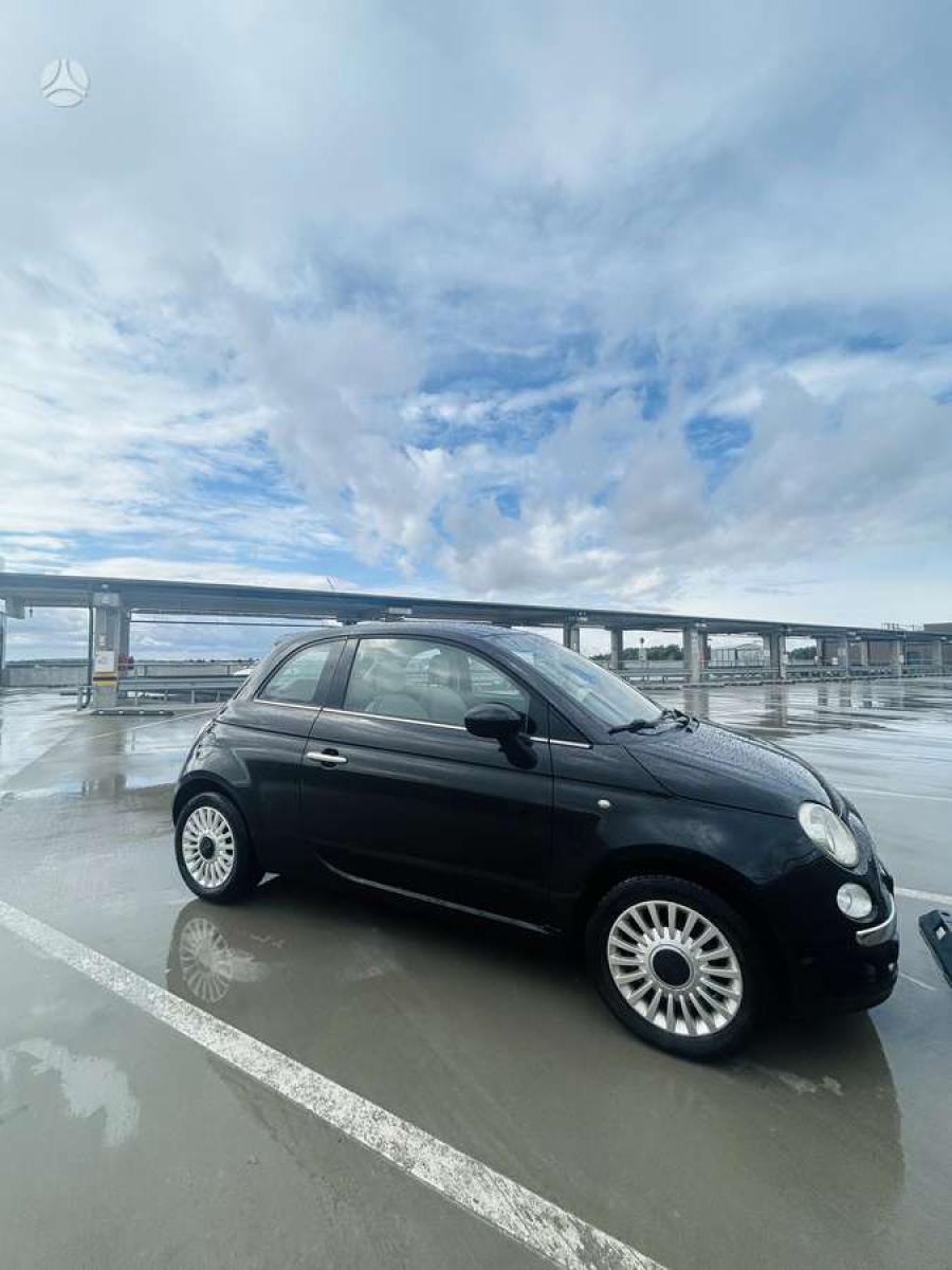 Black Fiat 500 2008 in Vilnius, with an engine capacity of 1.25 L and mileage of 181 thousand km for 3000 €, photo 3 on AUTOMOTO.COM.LV