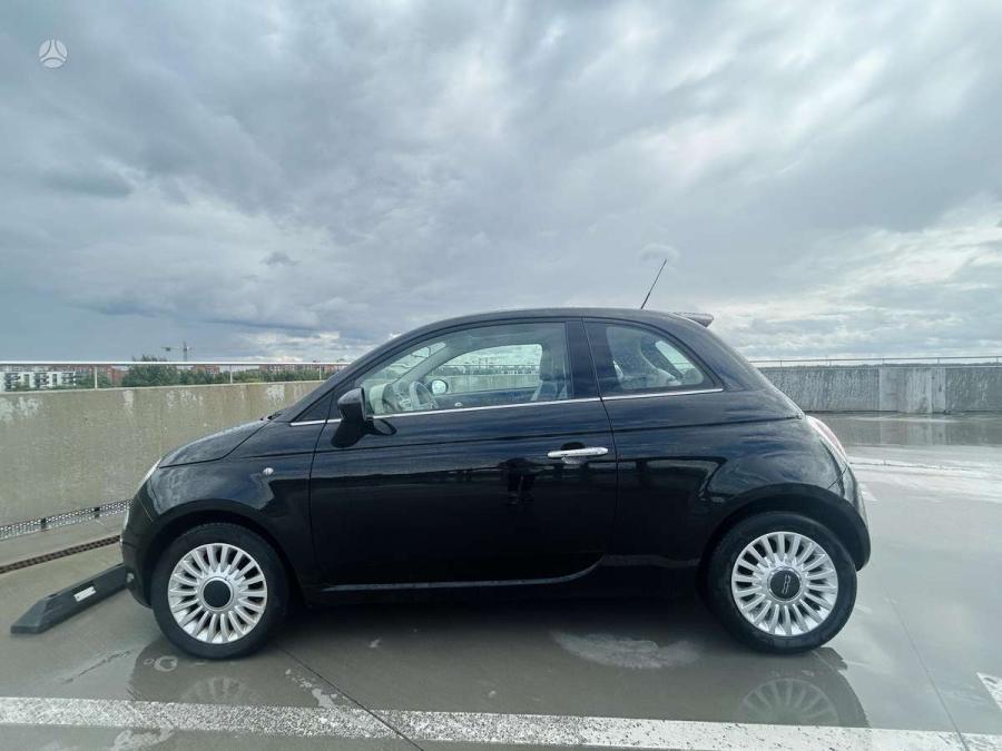 Black Fiat 500 2008 in Vilnius, with an engine capacity of 1.25 L and mileage of 181 thousand km for 3000 €, photo 4 on AUTOMOTO.COM.LV