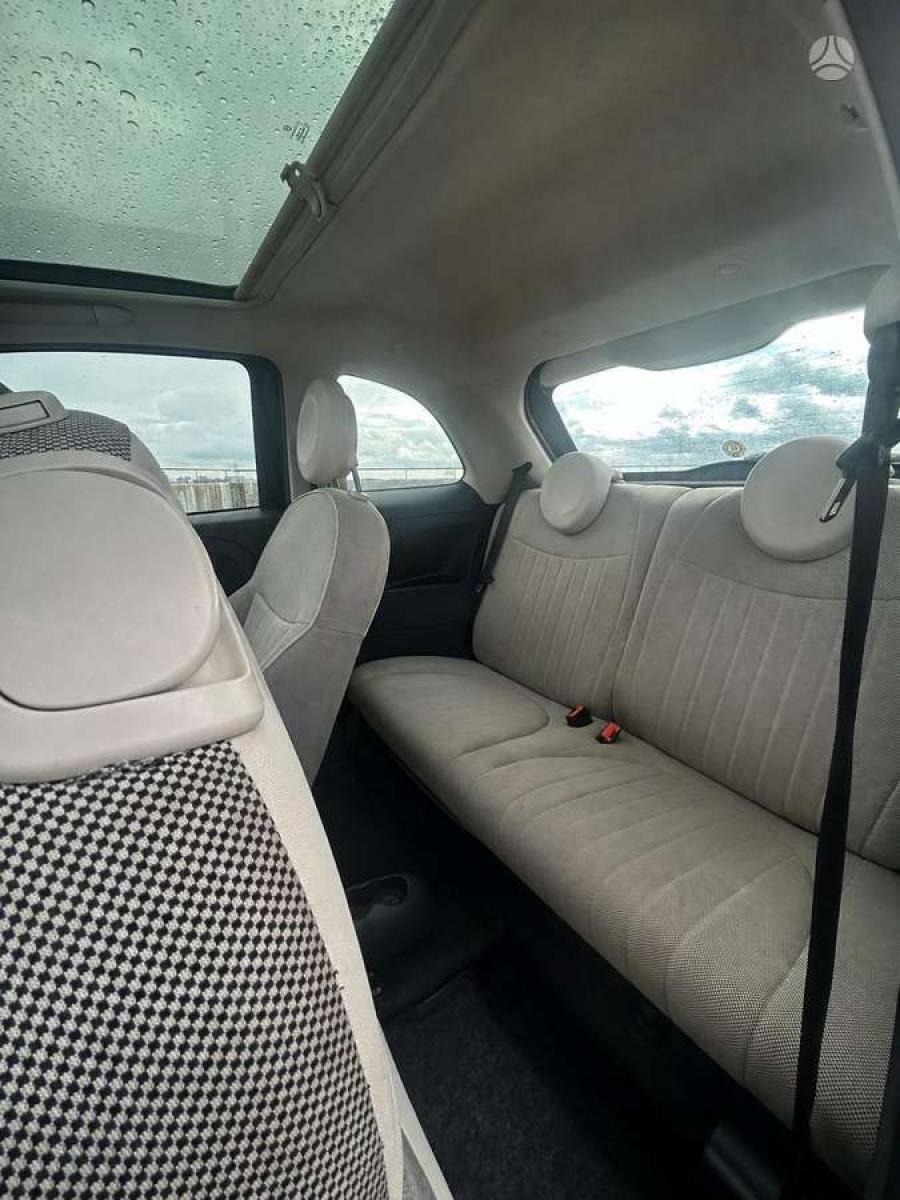 Black Fiat 500 2008 in Vilnius, with an engine capacity of 1.25 L and mileage of 181 thousand km for 3000 €, photo 12 on AUTOMOTO.COM.LV