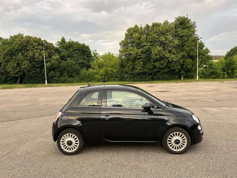 Black Fiat 500 2012 in Vilnius, with an engine capacity of 1.24 L and mileage of 94 thousand km for 3250 €, photo 5 on AUTOMOTO.COM.LV