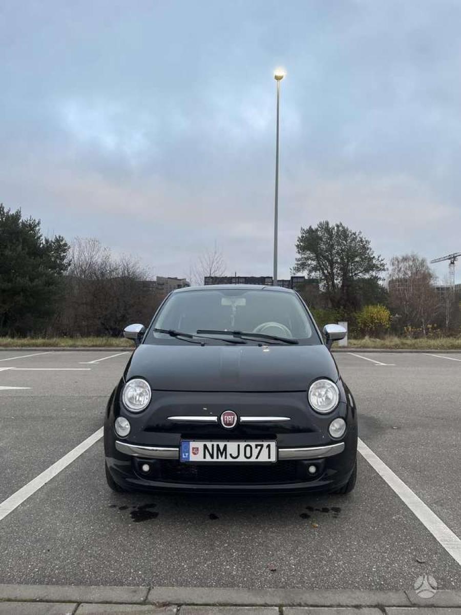 Melns Fiat 500 2013 Viļņa, ar dzinēja tilpumu 1.24 L un nobraukumu 110 tūkst. km par 4400 €, foto 3 vietnē AUTOMOTO.COM.LV