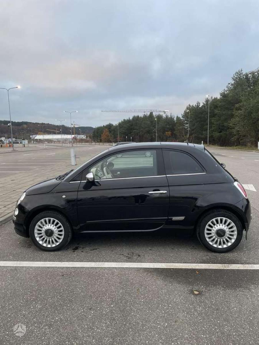 Melns Fiat 500 2013 Viļņa, ar dzinēja tilpumu 1.24 L un nobraukumu 110 tūkst. km par 4400 €, foto 5 vietnē AUTOMOTO.COM.LV
