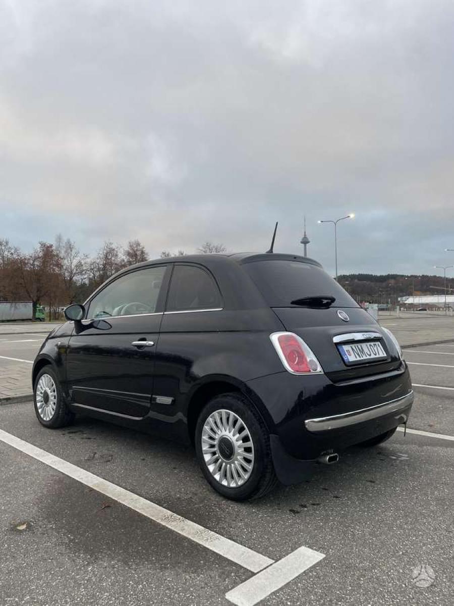 Melns Fiat 500 2013 Viļņa, ar dzinēja tilpumu 1.24 L un nobraukumu 110 tūkst. km par 4400 €, foto 7 vietnē AUTOMOTO.COM.LV
