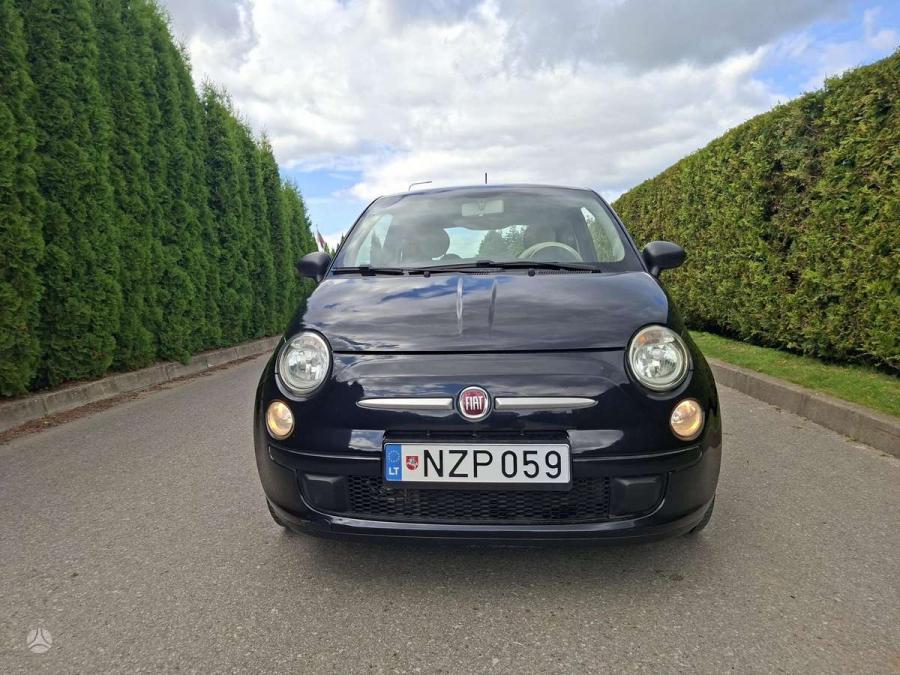 Melns Fiat 500 2013 Viļņa, ar dzinēja tilpumu 1.25 L un nobraukumu 187 tūkst. km par 4200 €, foto 1 vietnē AUTOMOTO.COM.LV