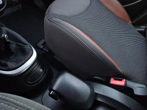 Melns Fiat 500 2014 Jēkabpils, ar dzinēja tilpumu 1.30 L un nobraukumu 124 tūkst. km par 4990 €, foto 22 vietnē AUTOMOTO.COM.LV