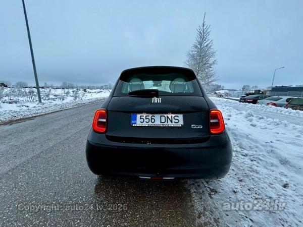 Black Fiat 500 2023 in Tallinn, with an engine capacity of 0.00 L and mileage of 25 thousand km for 18999 €, photo 5 on AUTOMOTO.COM.LV