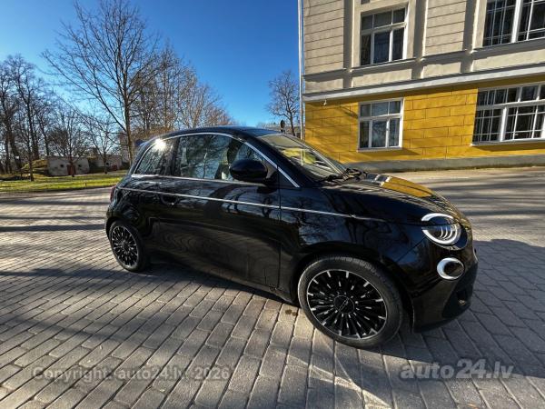 Melns Fiat 500 2023 Tallina, ar dzinēja tilpumu 0.00 L un nobraukumu 33 tūkst. km par 17500 €, foto 5 vietnē AUTOMOTO.COM.LV