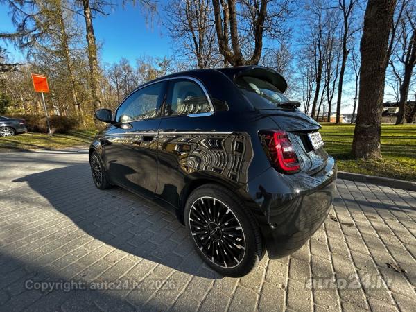 Melns Fiat 500 2023 Tallina, ar dzinēja tilpumu 0.00 L un nobraukumu 33 tūkst. km par 17500 €, foto 6 vietnē AUTOMOTO.COM.LV