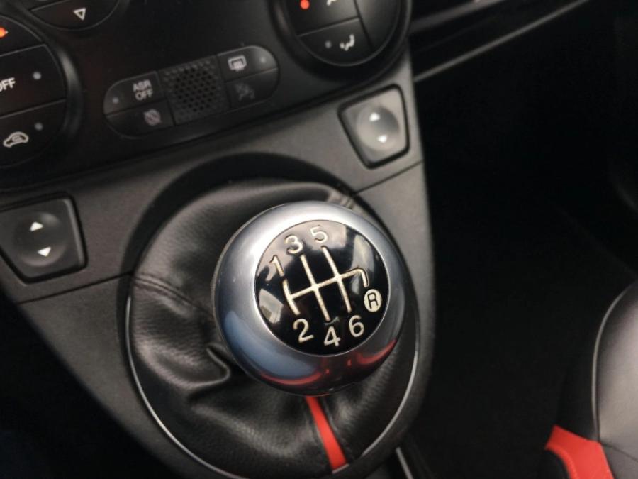 Blue Fiat 500 2015 in Riga, with an engine capacity of 1.00 L and mileage of 103 thousand km for 5950 €, photo 15 on AUTOMOTO.COM.LV