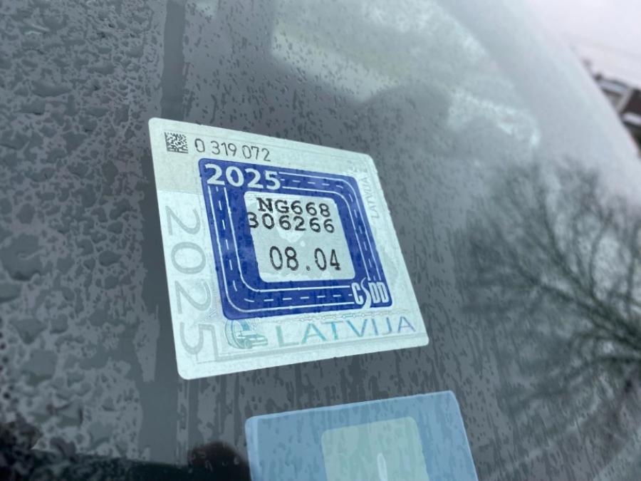 Blue Fiat 500 2015 in Riga, with an engine capacity of 1.00 L and mileage of 103 thousand km for 5950 €, photo 20 on AUTOMOTO.COM.LV