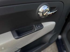Zils Fiat 500 2015 Viļņa, ar dzinēja tilpumu 0.88 L un nobraukumu 110 tūkst. km par 6450 €, foto 45 vietnē AUTOMOTO.COM.LV