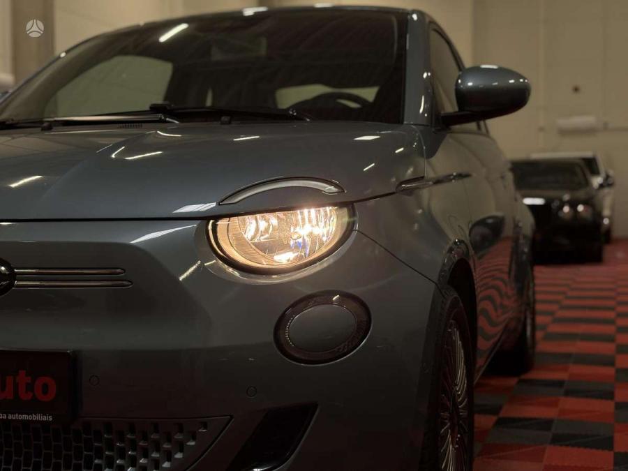 Zils Fiat 500 2021 Viļņa, ar dzinēja tilpumu 0.00 L un nobraukumu 38 tūkst. km par 16490 €, foto 8 vietnē AUTOMOTO.COM.LV