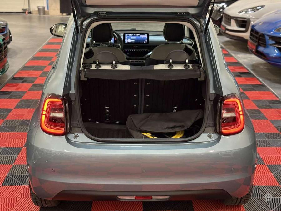 Zils Fiat 500 2021 Viļņa, ar dzinēja tilpumu 0.00 L un nobraukumu 38 tūkst. km par 16490 €, foto 33 vietnē AUTOMOTO.COM.LV