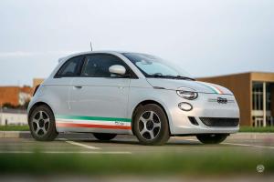 Zils Fiat 500 2022 Gargždai, ar dzinēja tilpumu 0.00 L un nobraukumu 56 tūkst. km par 14900 €, foto 4 vietnē AUTOMOTO.COM.LV