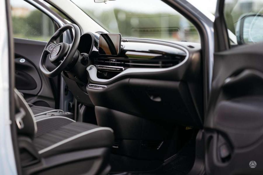 Zils Fiat 500 2022 Gargždai, ar dzinēja tilpumu 0.00 L un nobraukumu 56 tūkst. km par 14900 €, foto 12 vietnē AUTOMOTO.COM.LV