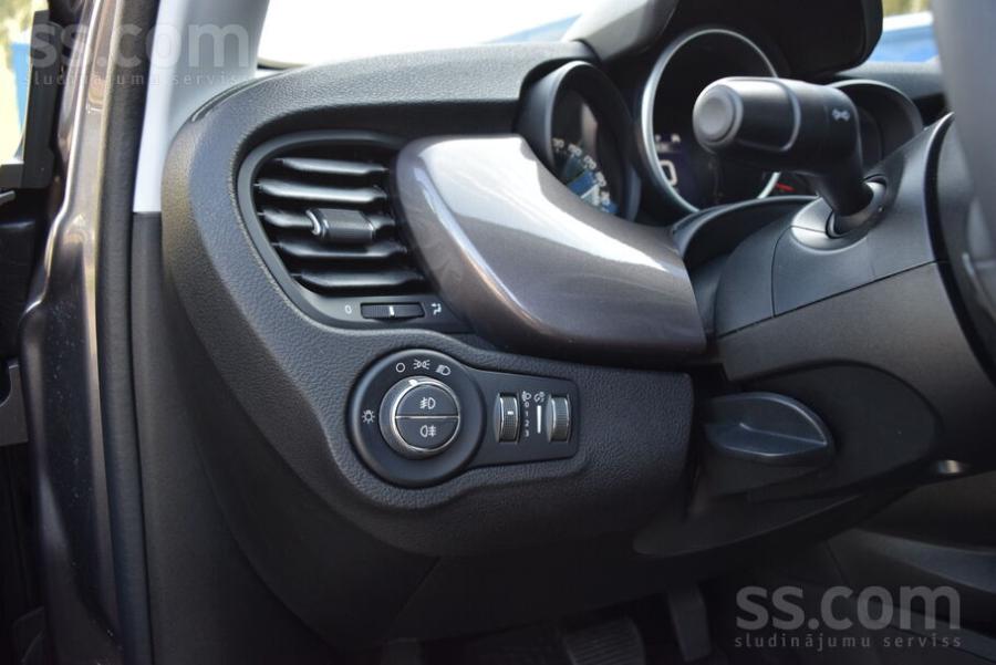 Brown Fiat 500 2017 in Riga, with an engine capacity of 1.60 L and mileage of 95 thousand km for 9900 €, photo 11 on AUTOMOTO.COM.LV