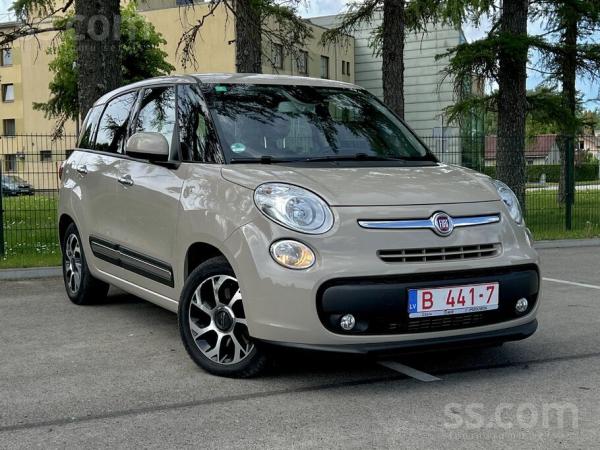 Brown Fiat 500 2016 in Cesis, with an engine capacity of 1.60 L and mileage of 228 thousand km for 7600 €, photo 1 on AUTOMOTO.COM.LV