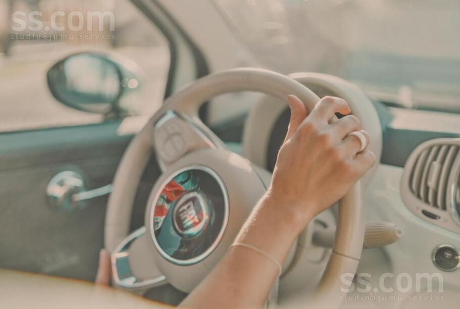 Zaļš Fiat 500 2016 Rīga, ar dzinēja tilpumu 1.20 L un nobraukumu 98 tūkst. km par 8500 €, foto 1 vietnē AUTOMOTO.COM.LV