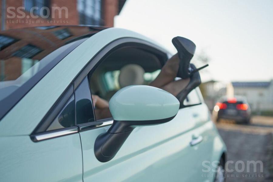 Zaļš Fiat 500 2016 Rīga, ar dzinēja tilpumu 1.20 L un nobraukumu 98 tūkst. km par 8500 €, foto 3 vietnē AUTOMOTO.COM.LV