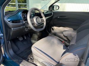 Zaļš Fiat 500 2022 Tallina, ar dzinēja tilpumu 0.00 L un nobraukumu 10 tūkst. km par 19990 €, foto 10 vietnē AUTOMOTO.COM.LV