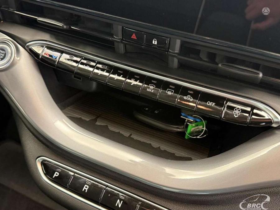 Green Fiat 500 2023 in Vilnius, with an engine capacity of 0.00 L and mileage of 3 thousand km for 14900 €, photo 12 on AUTOMOTO.COM.LV