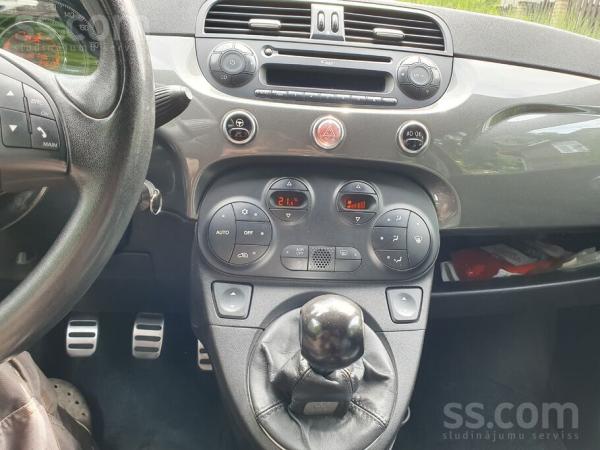 Pelēks Fiat 500 2014 Rīga, ar dzinēja tilpumu 1.30 L un nobraukumu 108 tūkst. km par 6900 €, foto 6 vietnē AUTOMOTO.COM.LV