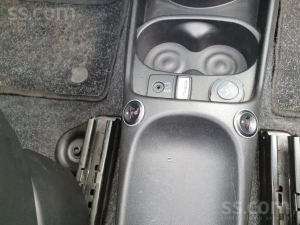 Pelēks Fiat 500 2014 Rīga, ar dzinēja tilpumu 1.30 L un nobraukumu 108 tūkst. km par 6900 €, foto 7 vietnē AUTOMOTO.COM.LV