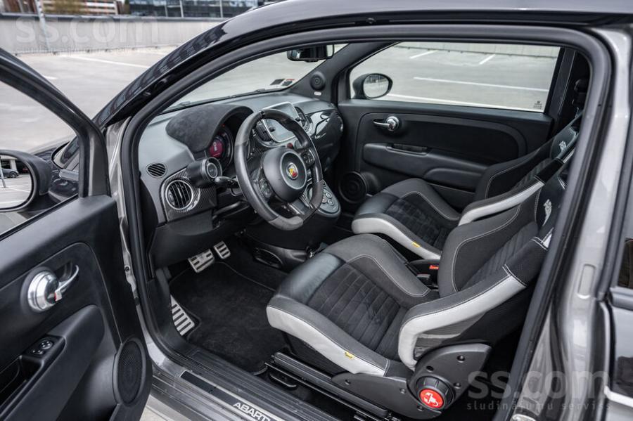 Grey Fiat 500 2018 in Gulbene, with an engine capacity of 1.40 L and mileage of 50 thousand km for 24000 €, photo 10 on AUTOMOTO.COM.LV