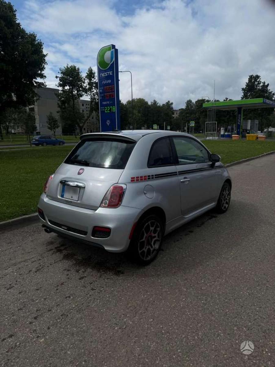 Pelēks Fiat 500 2013 Kauņa, ar dzinēja tilpumu 1.30 L un nobraukumu 183 tūkst. km par 5300 €, foto 5 vietnē AUTOMOTO.COM.LV